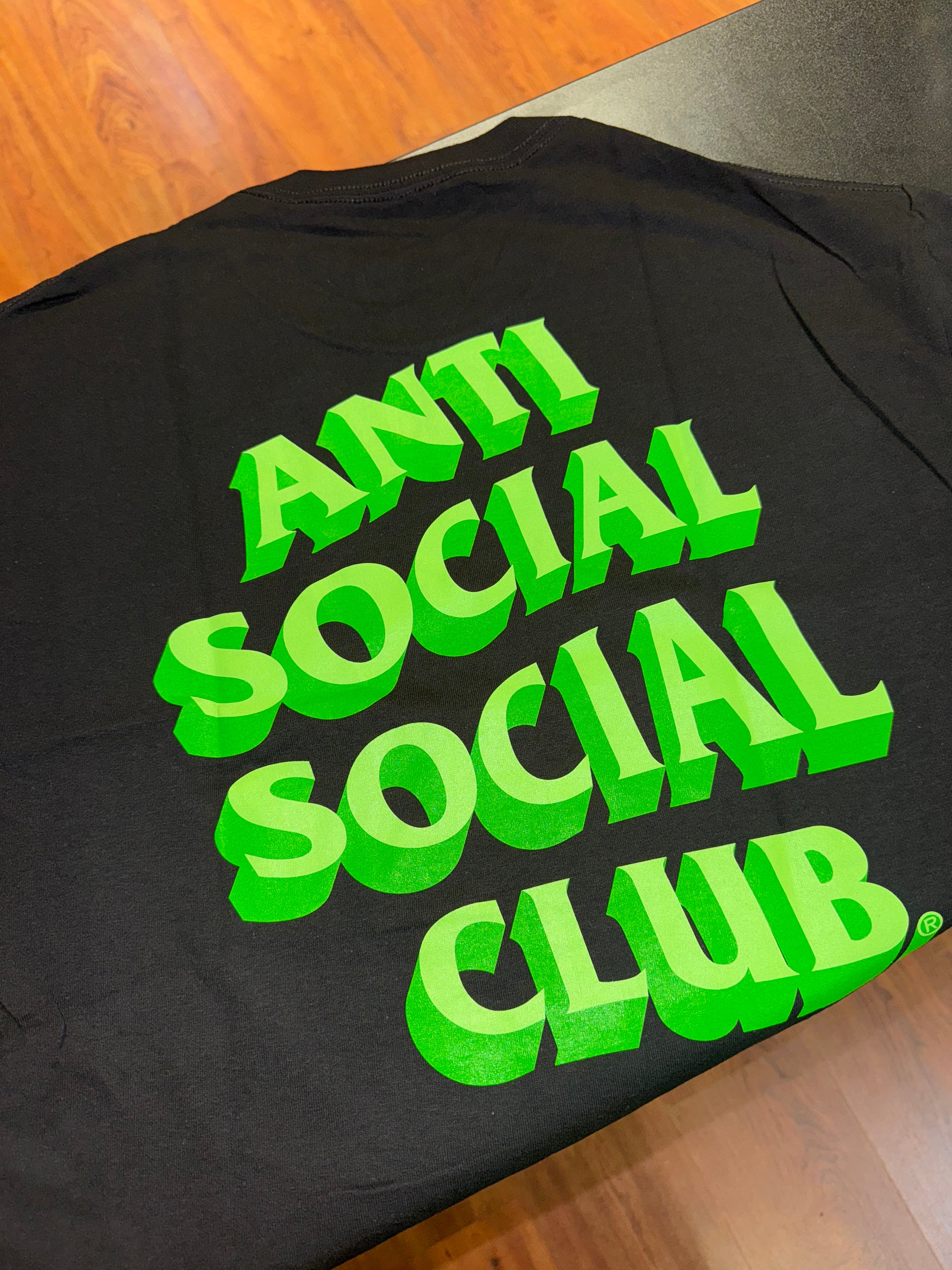 Size L ASSC Logo Tee “Green” Brand New – Direct Kicks